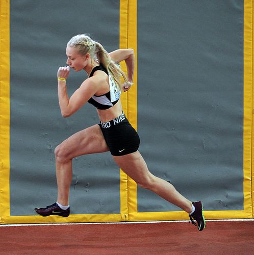 Antonia Dellert schrammt um winzige 0,001 Sekunden an Sprint-Gold ...